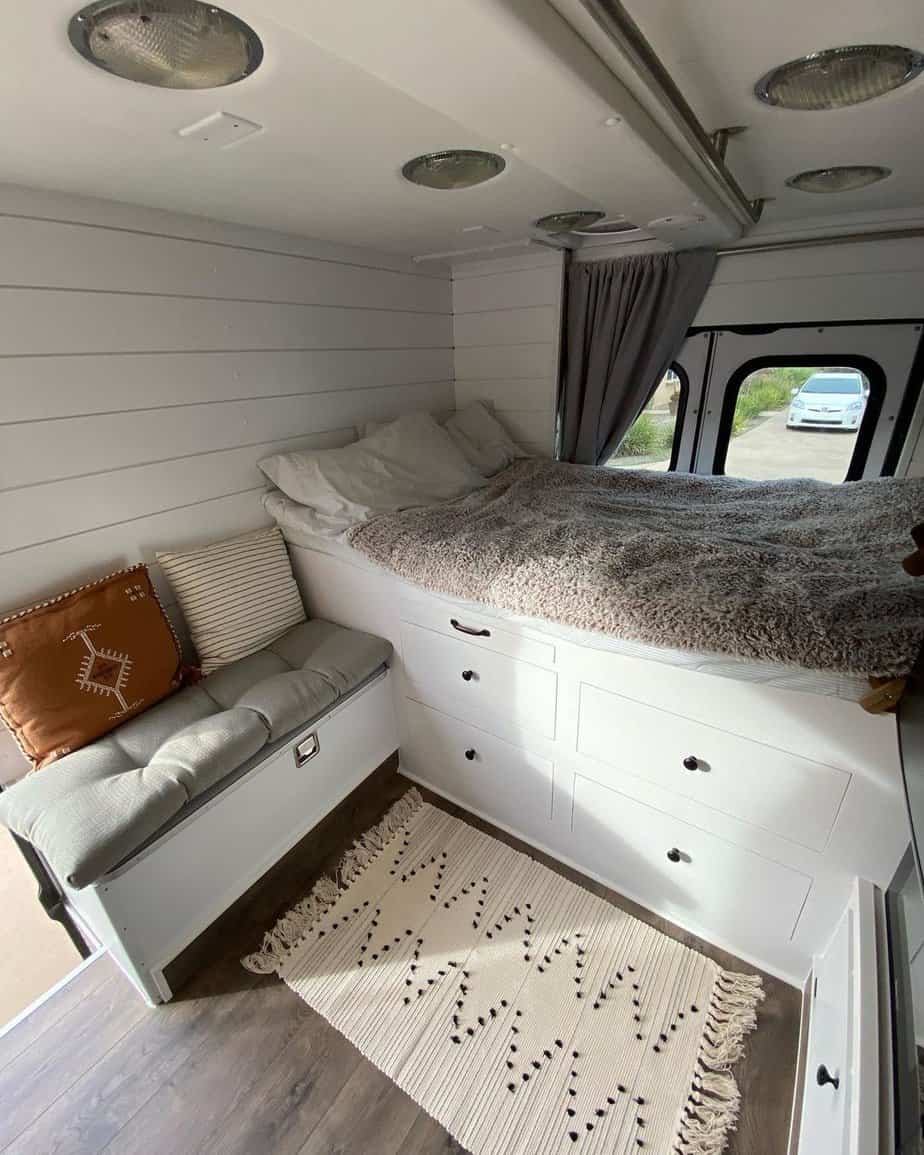 8+ Inspiring Ambulance Camper Conversions (+ DIY TIPS) | OffGridSpot.com