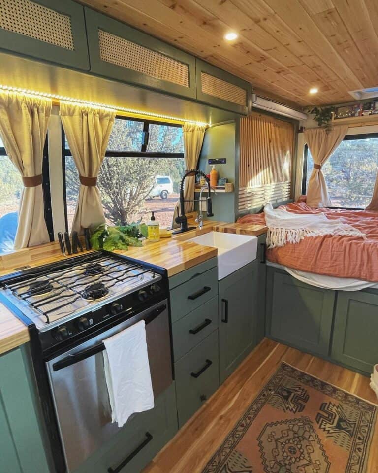 10+ Ingenious Shuttle Bus Conversions (+Important Certification ...